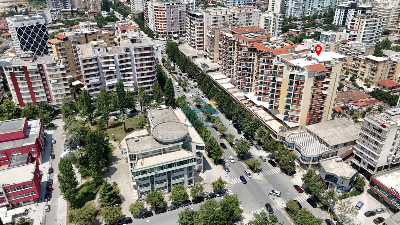 Apartament Me Qera Ne Qender Te Qytetit Vlore, Shqipëri