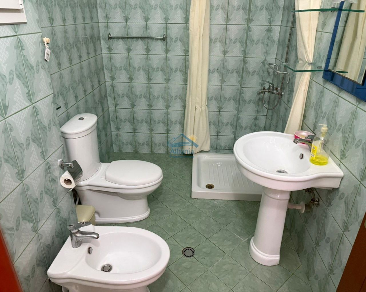 Apartament Me Qera Afatgjate Ne Vlore, Shqiperi