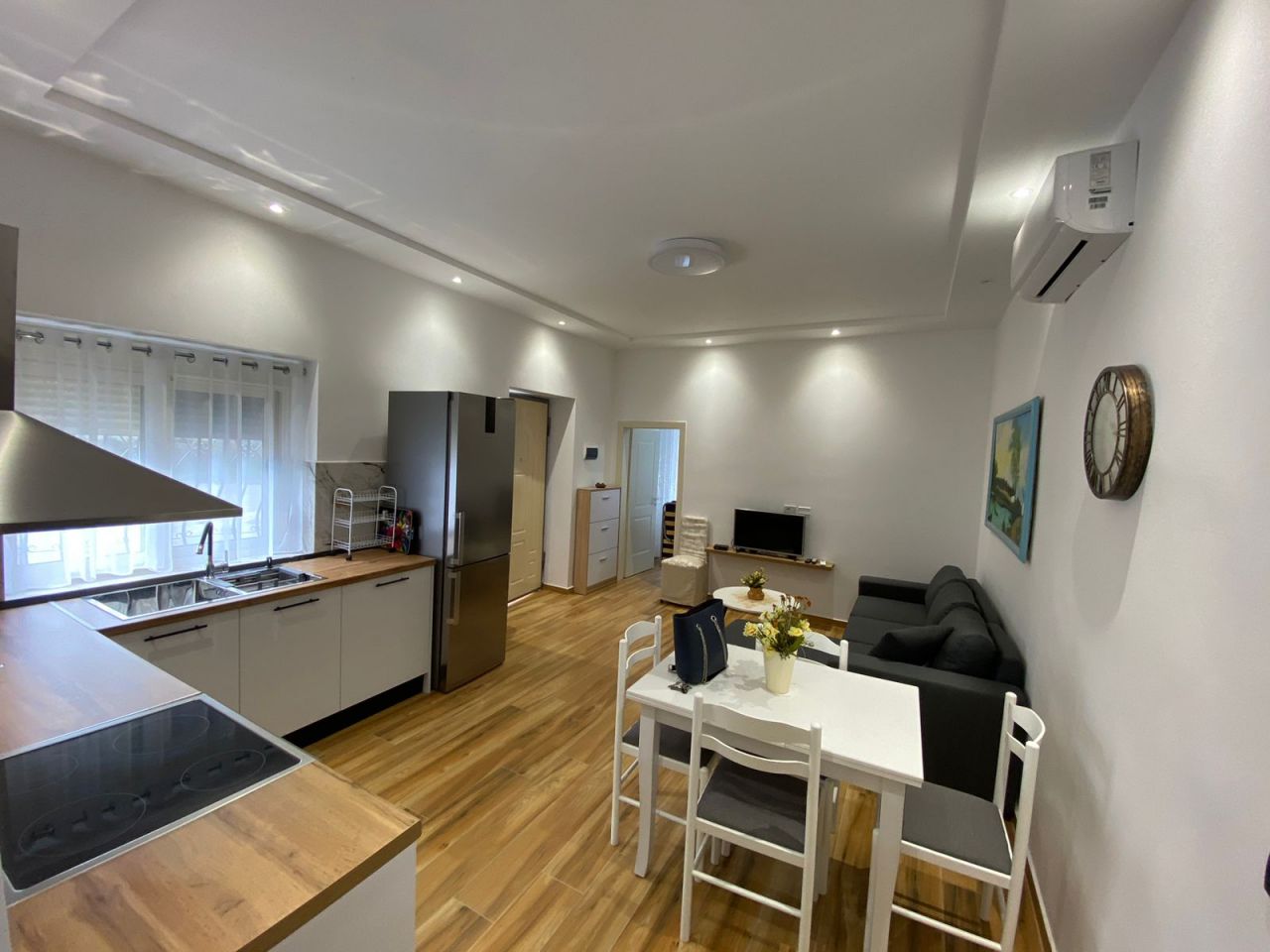 Shtepi Private Per Shitje Ne Vlore Shqiperi